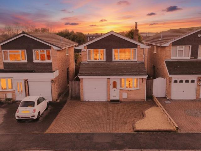 3 bedroom detached house for sale