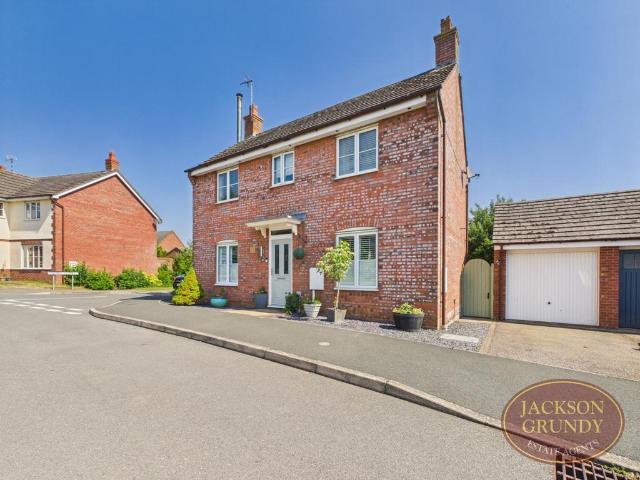 3 bedroom detached house for sale