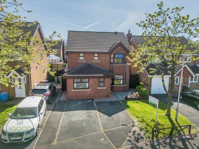 3 bedroom detached house for sale
