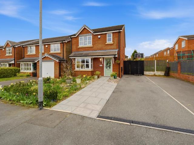 3 bedroom detached house for sale