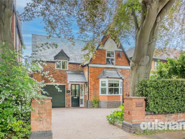 3 bedroom detached house for sale