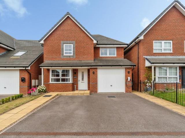 3 bedroom detached house for sale
