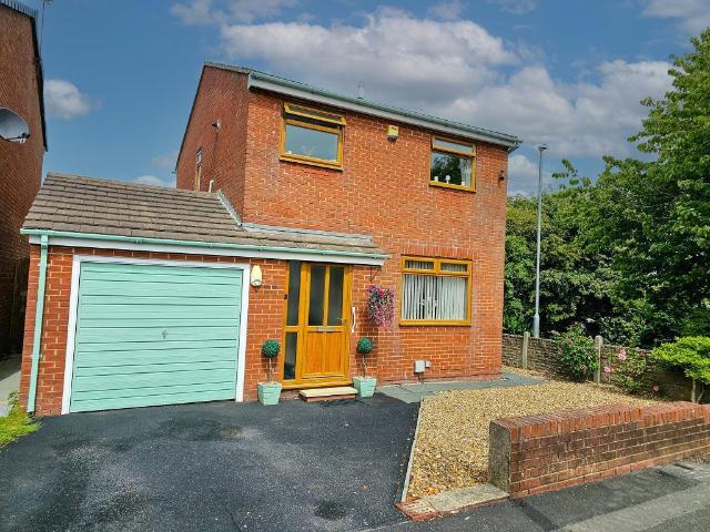 3 bedroom detached house for sale