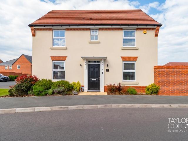 3 bedroom detached house for sale