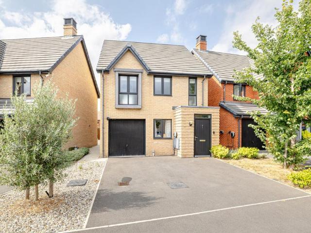 3 bedroom detached house for sale