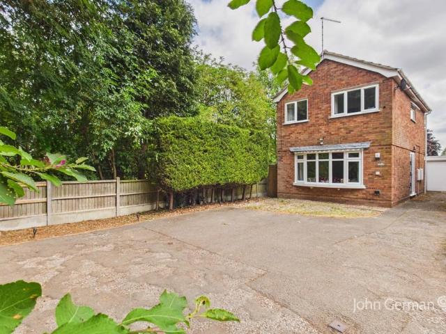 3 bedroom detached house for sale