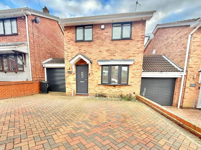 3 bedroom detached house for sale