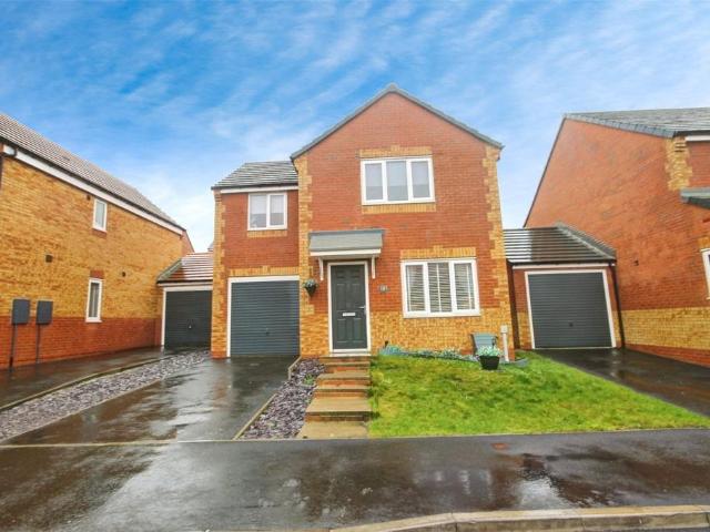 3 bedroom detached house for sale