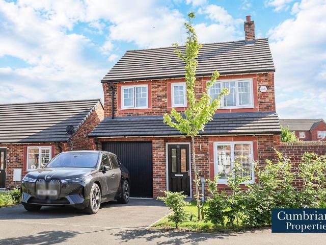 3 bedroom detached house for sale