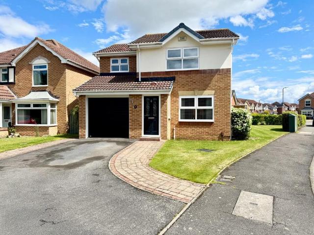 3 bedroom detached house for sale