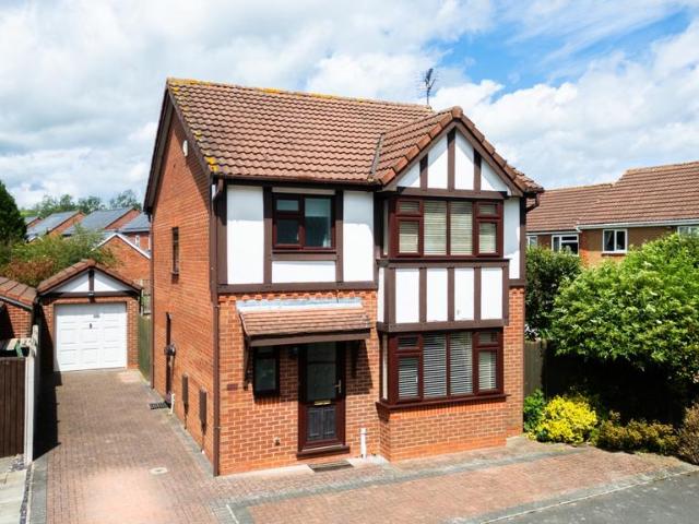 3 bedroom detached house for sale