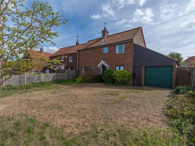 3 bedroom detached house for sale