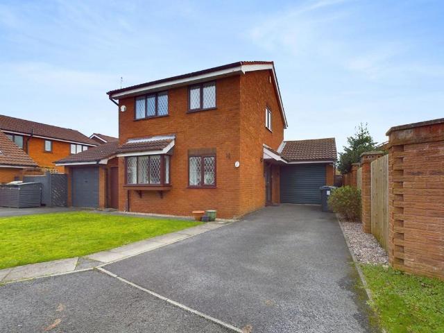 3 bedroom detached house for sale