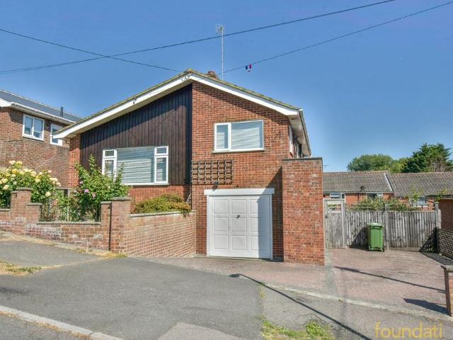 3 bedroom detached house for sale