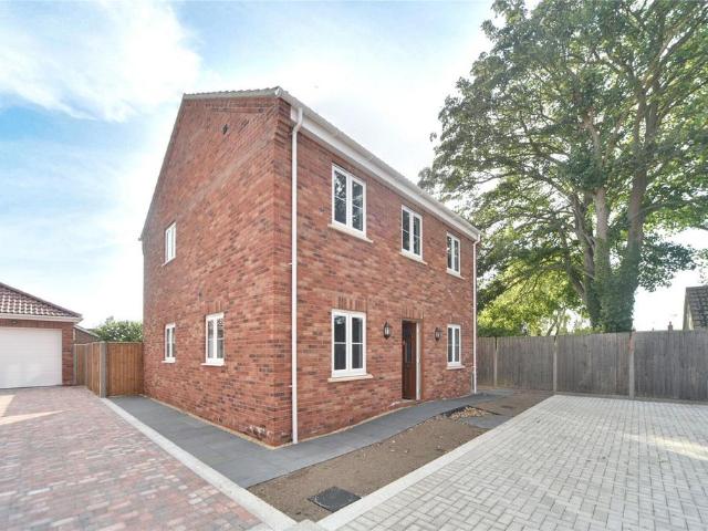 3 bedroom detached house for sale