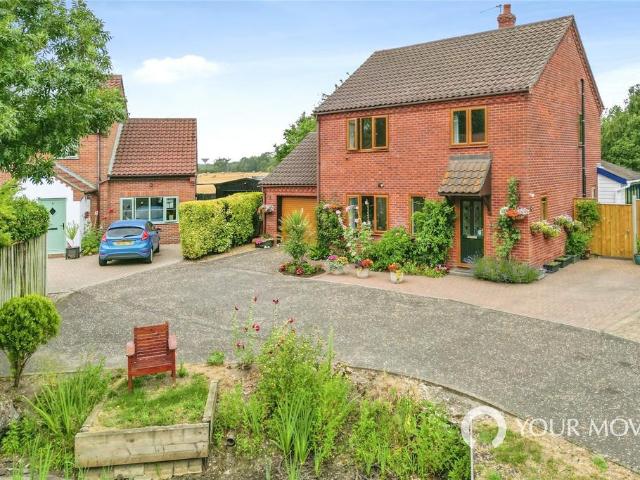 3 bedroom detached house for sale