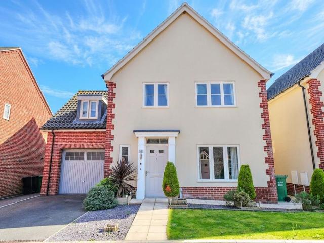 3 bedroom detached house for sale