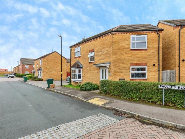 3 bedroom detached house for sale