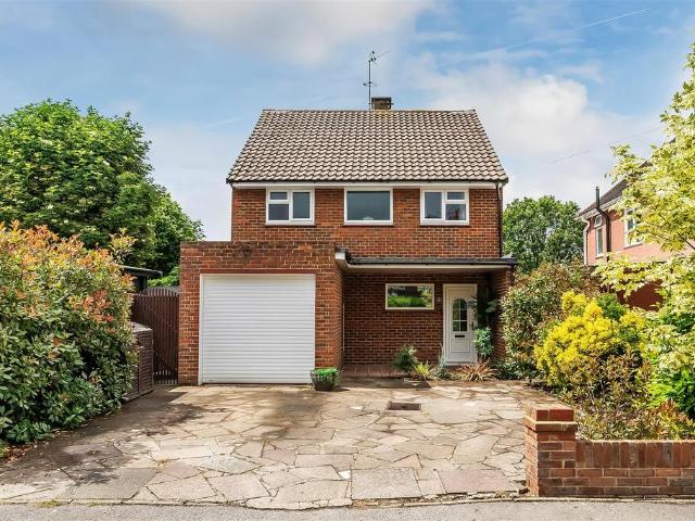 3 bedroom detached house for sale