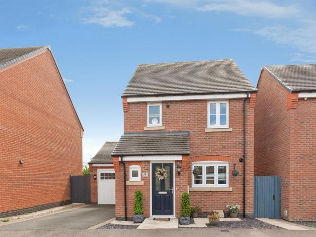 3 bedroom detached house for sale