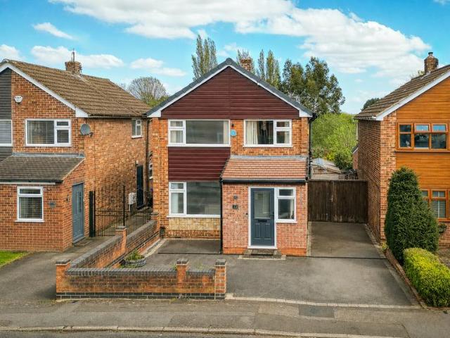 3 bedroom detached house for sale