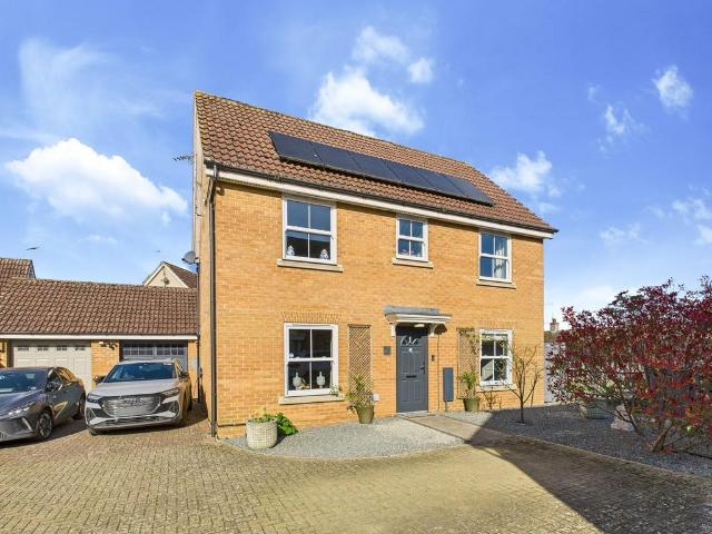 3 bedroom detached house for sale