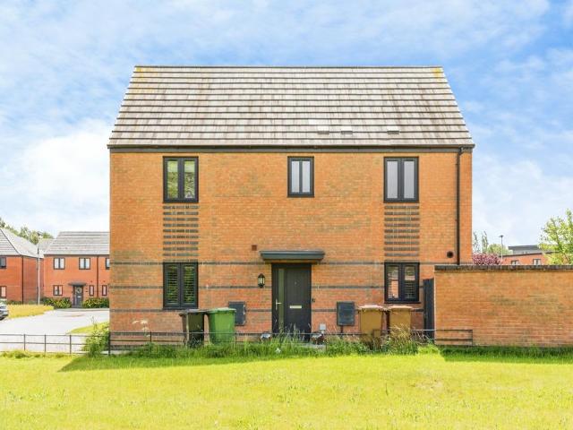 3 bedroom detached house for sale