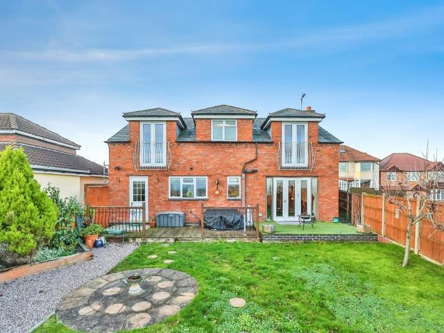 3 bedroom detached house for sale