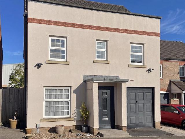 3 bedroom detached house for sale