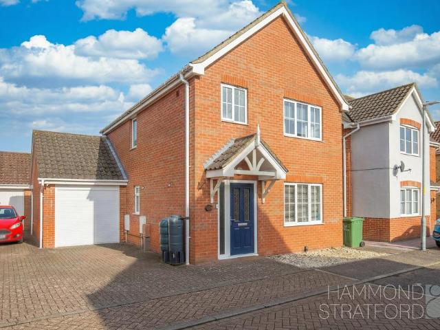 3 bedroom detached house for sale