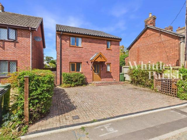 3 bedroom detached house for sale