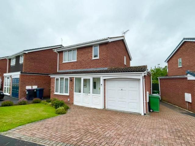 3 bedroom detached house for sale