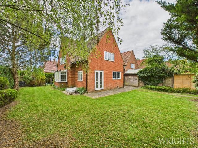 3 bedroom detached house for sale