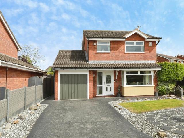 3 bedroom detached house for sale