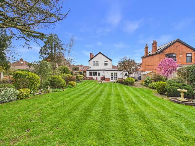 3 bedroom detached house for sale