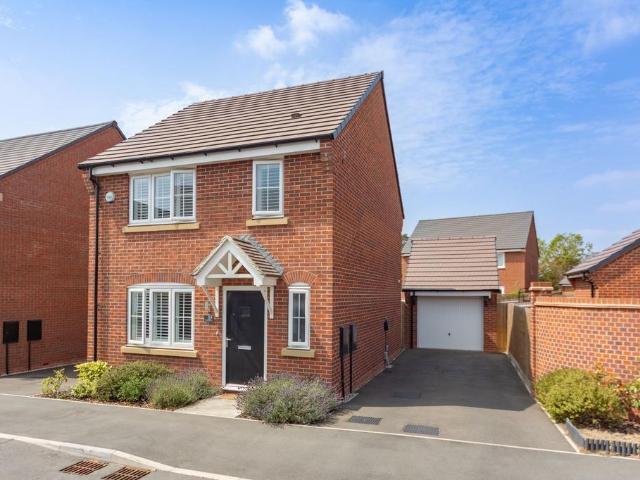 3 bedroom detached house for sale