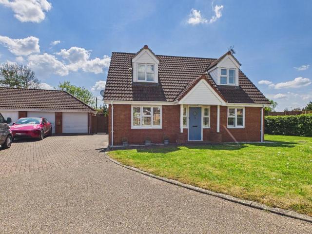 3 bedroom detached house for sale