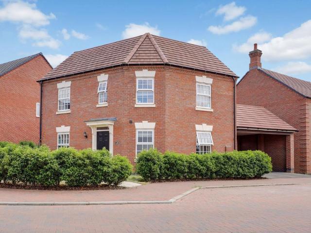 3 bedroom detached house for sale