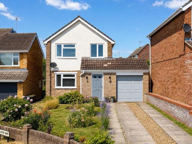 3 bedroom detached house for sale