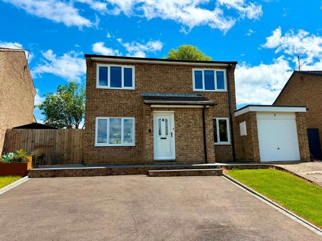 3 bedroom detached house for sale