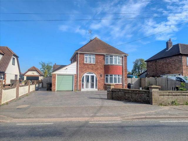 3 bedroom detached house for sale