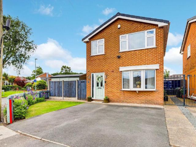 3 bedroom detached house for sale