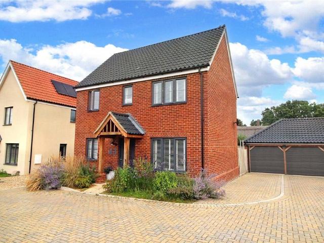 3 bedroom detached house for sale