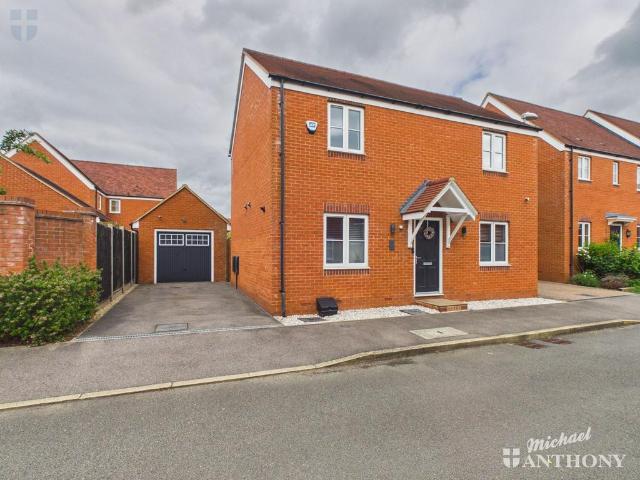 3 bedroom detached house for sale