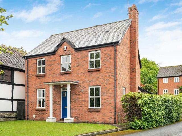 3 bedroom detached house for sale