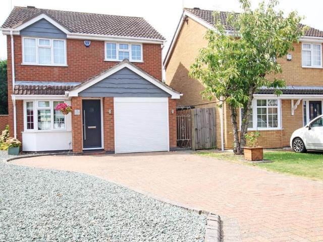 3 bedroom detached house for sale