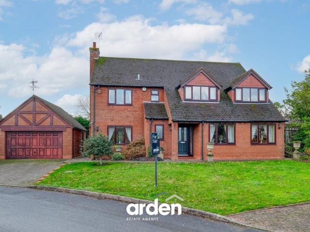 3 bedroom detached house for sale