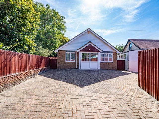 3 bedroom detached bungalow for sale
