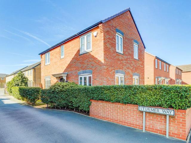 3 bedroom detached house for sale