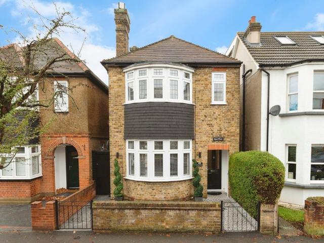 3 bedroom detached house for sale